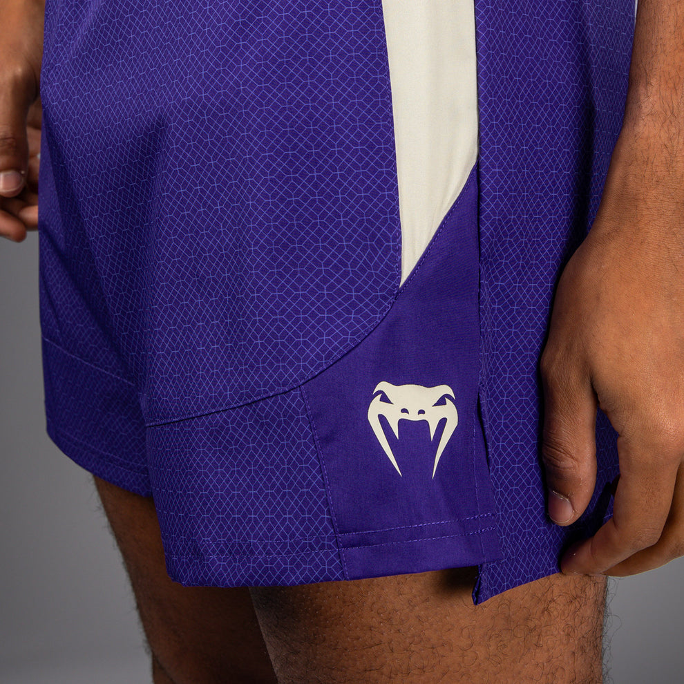 Open media 4 in modal